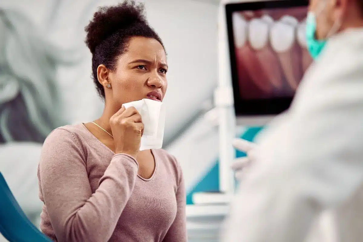 Cavity Under Dental Filling: Signs and Solutions